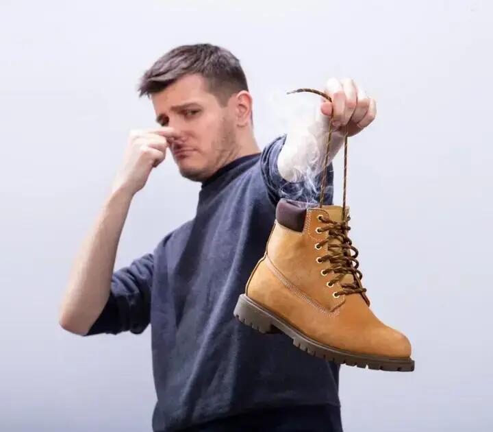 Chega de Chulé nos Sapatos: Guia Completo para Pés Sem Odor