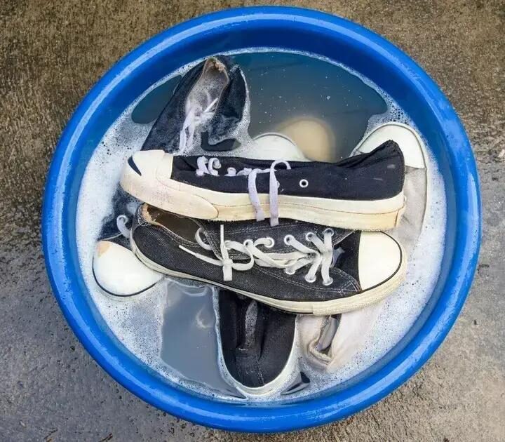 Pé com Chulé: Guia Completo para Eliminar o Problema de Vez